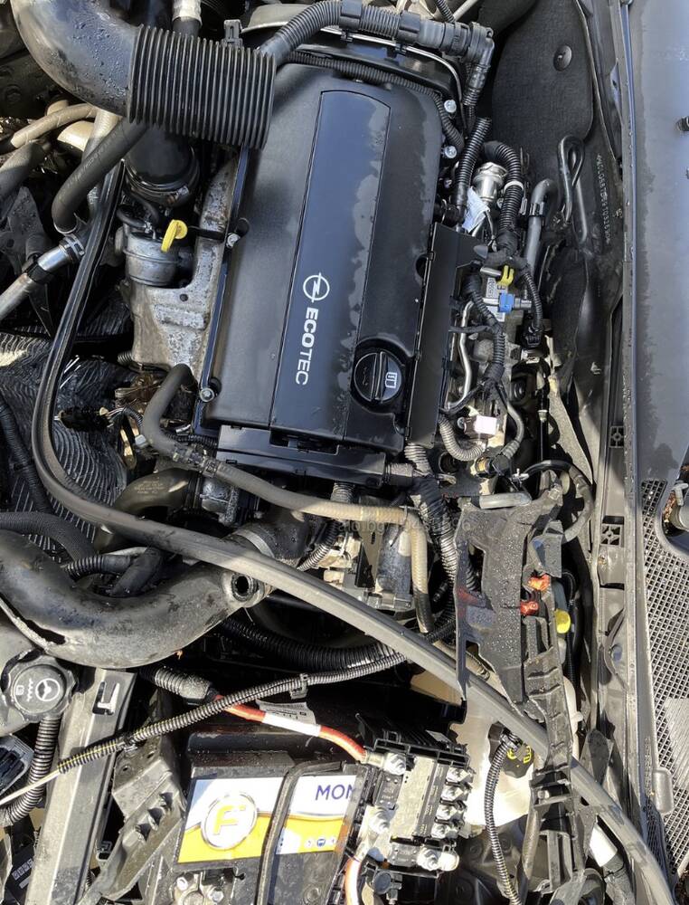 Opel Insignia na chasti 1.6 T 180к.с. (08-17)г Опел Инсигния ръчна 6 ...