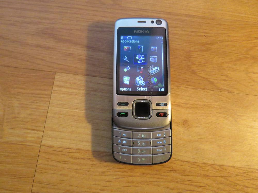 плъзгащ телефон, телефон слайд с копчета NOKIA 6600i, НОКИА 6600i ...